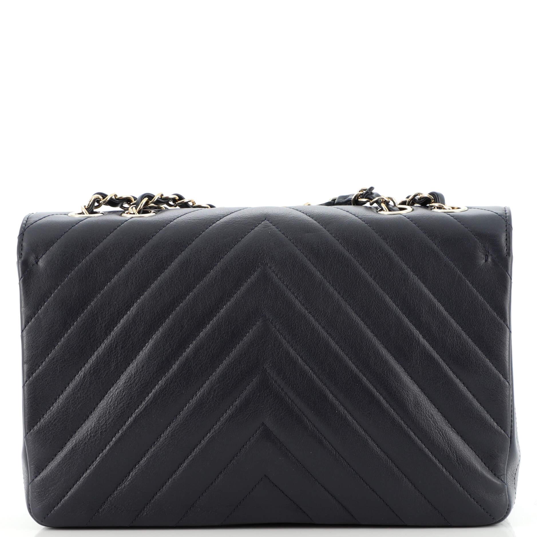 Chanel Statement Flap Bag Chevron Calfskin Medium at 1stDibs | chanel ...