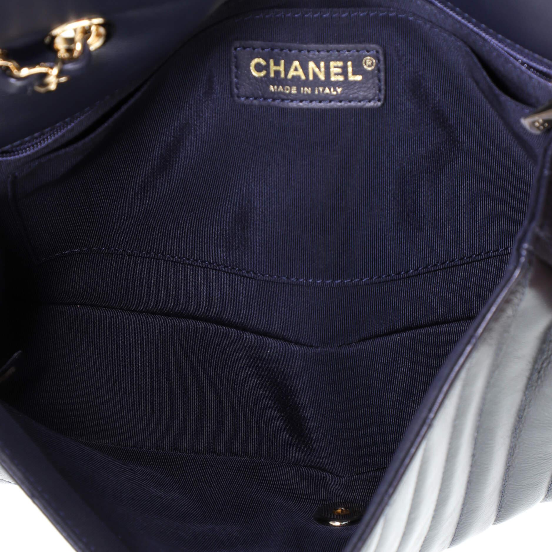 Chanel Statement Flap Bag Chevron Calfskin Medium at 1stDibs | chanel ...