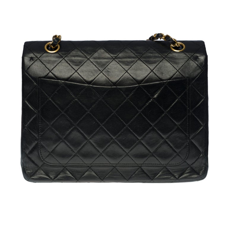 Chanel Timeless/Classic double Flap shoulder bag in black quilted ...