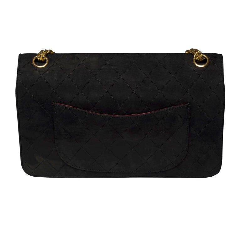 Chanel Timeless/Classic double flap shoulder bag in black quilted suede ...