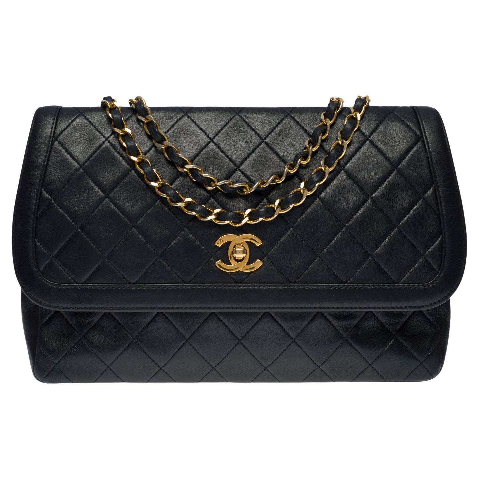 Chanel Timeless/Classic shoulder flap bag in navy blue quilted lambskin ...