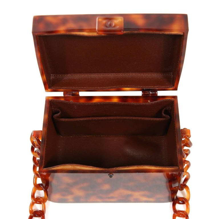 Chanel Tortoise Pattern Resin Chain Bag at 1stDibs | chanel tortoise ...