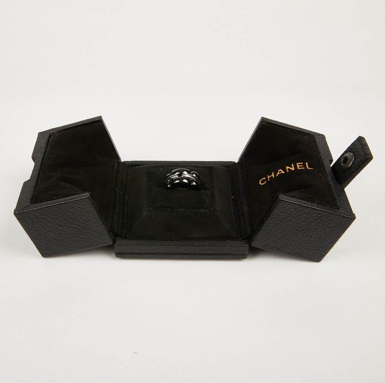 CHANEL Ultra Ring In White Gold And Black Ceramic For Sale at 1stDibs ...