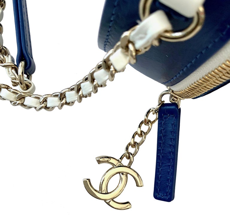 Chanel Vanity Case Blue and White Crumpled Calfskin Bag at 1stDibs