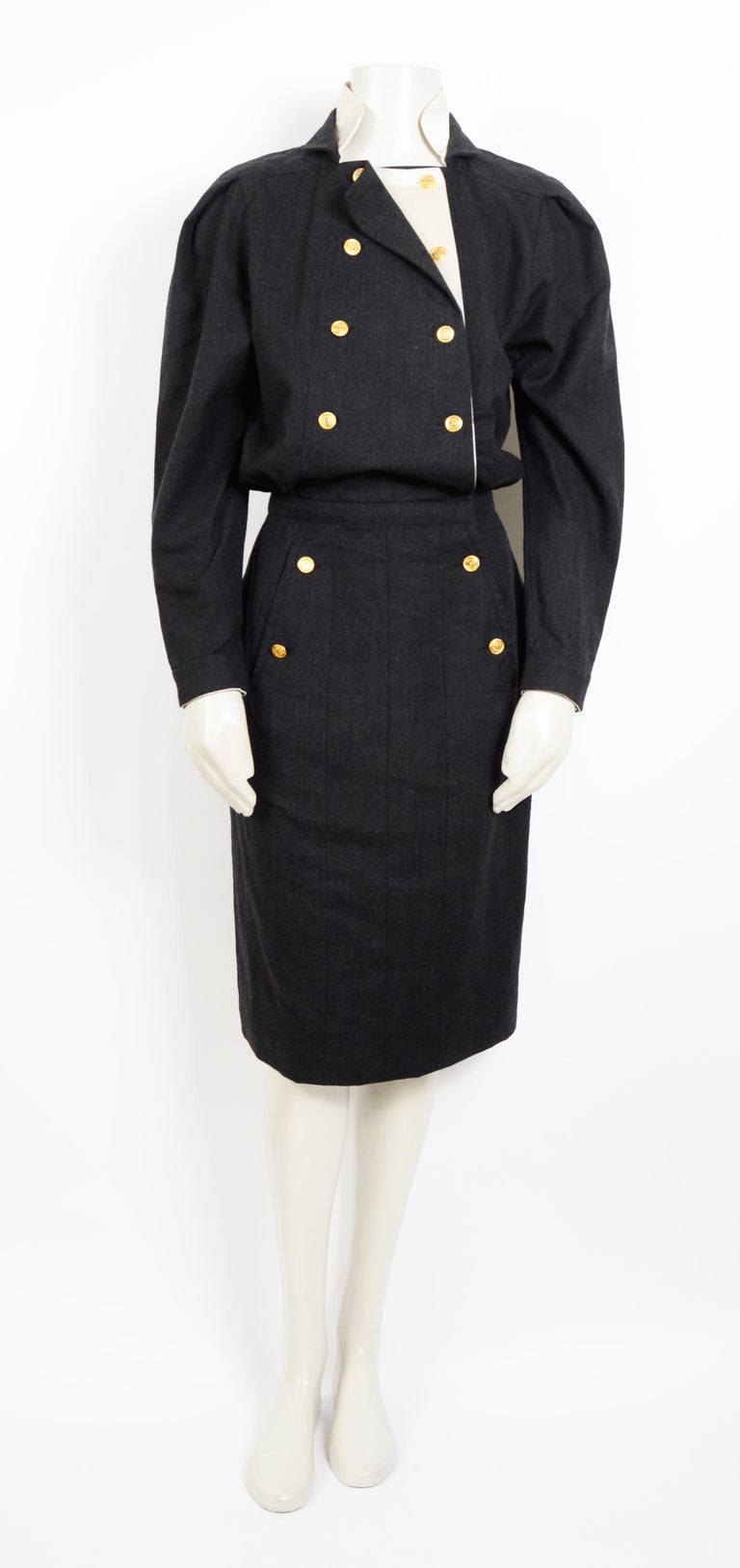 Chanel Vintage 1980s documented wool dress with 14 Coco Chanel buttons ...