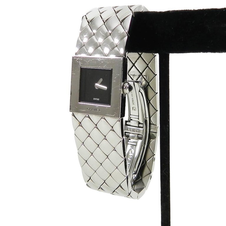 Chanel Ladies Vintage Silver Matelasse Quilt Acier Quartz Wristwatch ...
