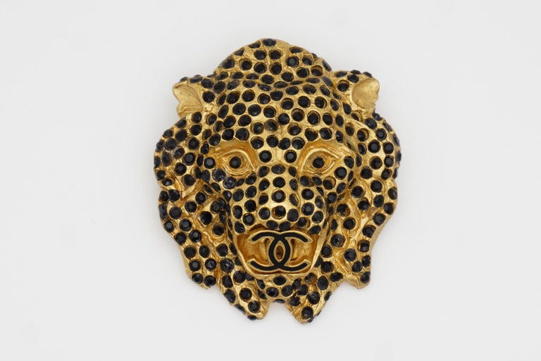 leopard chanel logo