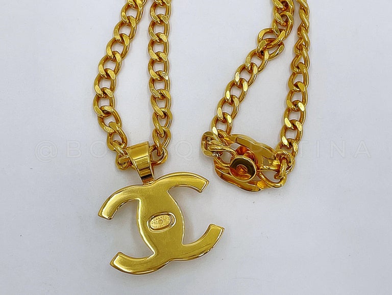 Chanel Vintage 96P Medium Double Turnlock Chain Necklace 66261 For Sale ...