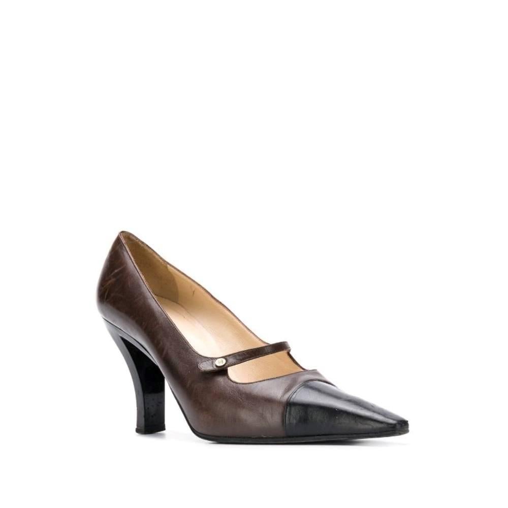 Chanel Vintage brown 2000s leather décolleté For Sale at 1stDibs