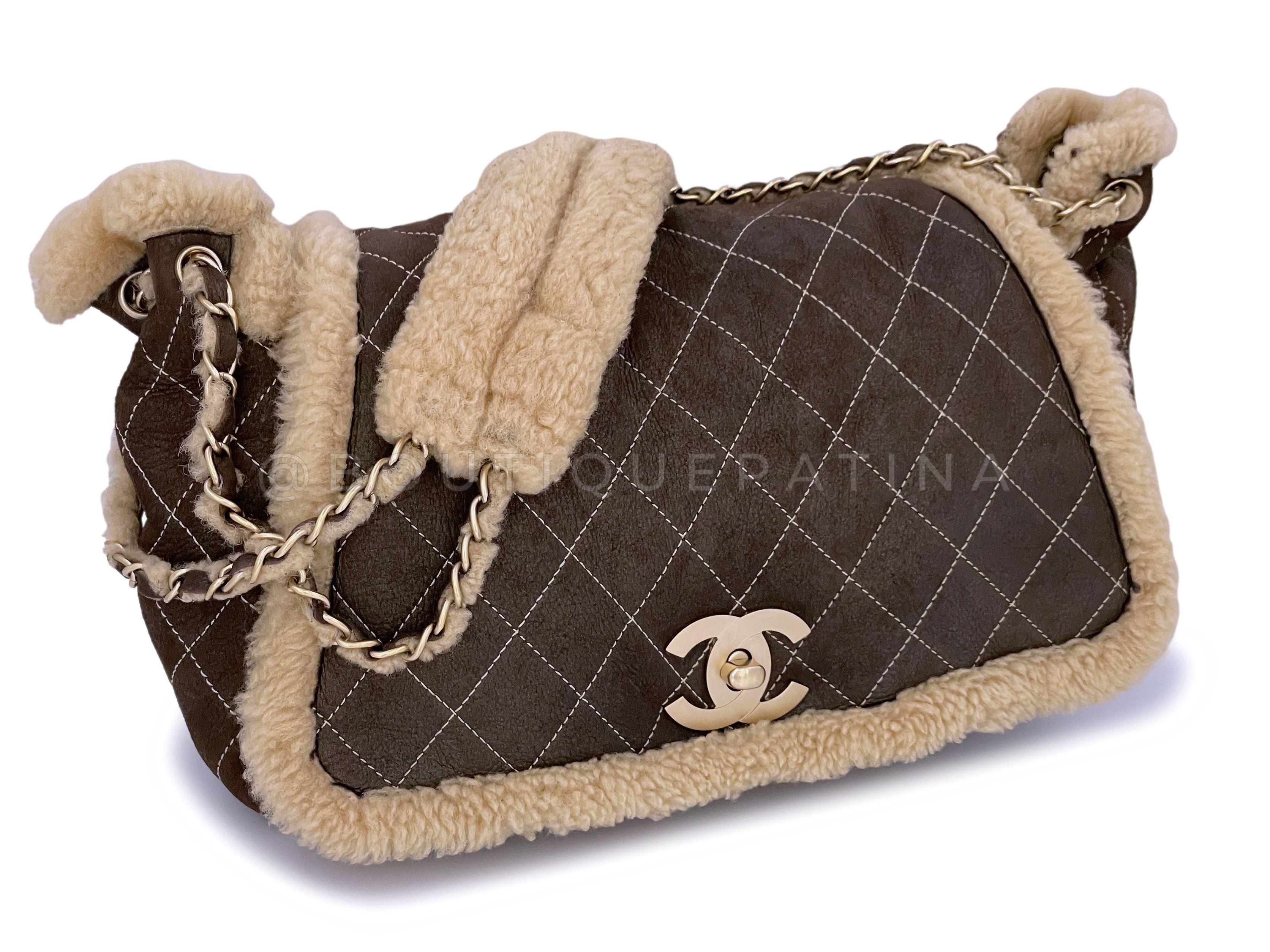 Chanel Vintage Classic Shearling Jumbo CC Flap Bag 65165 For Sale at ...