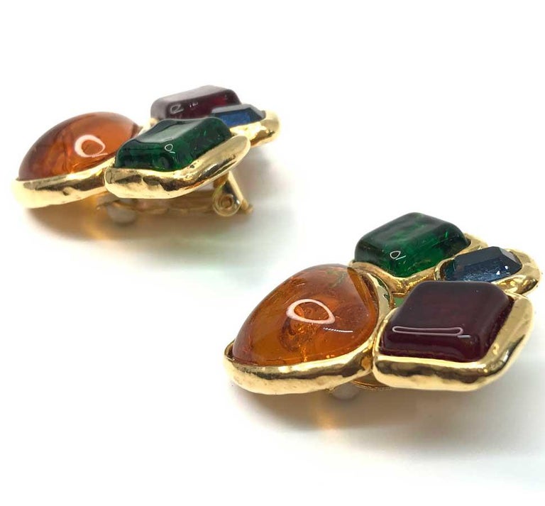 CHANEL Vintage Couture Clips For Sale at 1stDibs