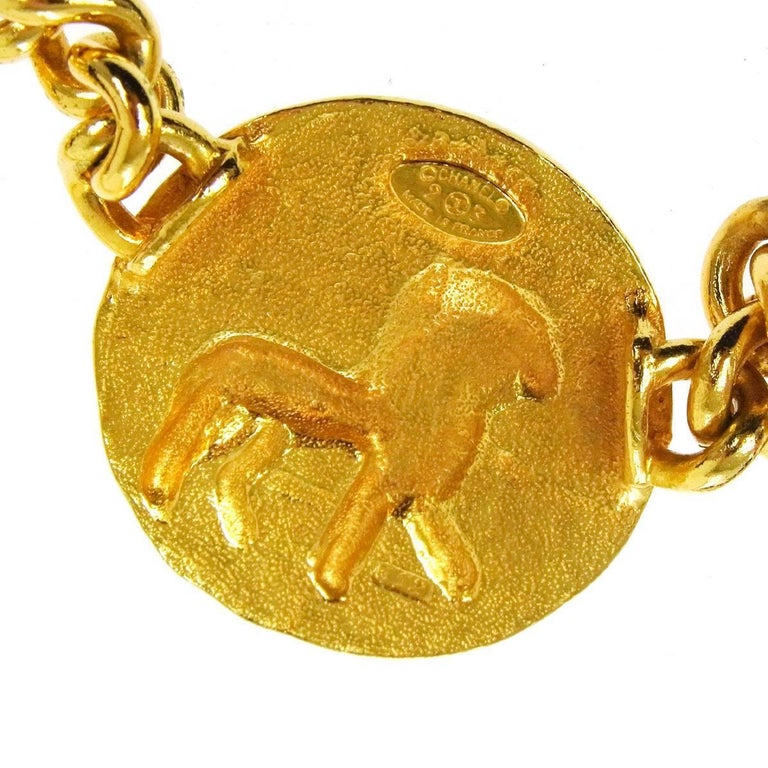 Chanel Vintage Gold Chain Link Lion Pendant Charm Medallion Choker ...