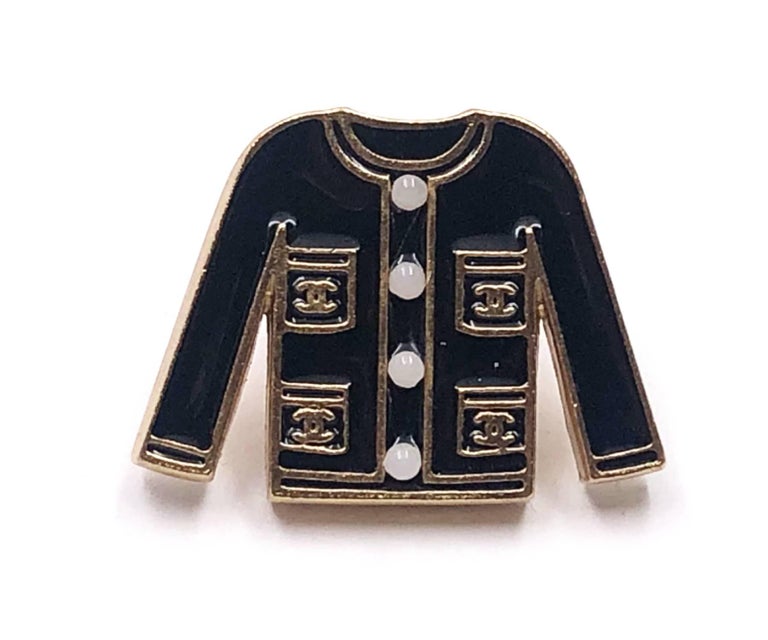 Chanel Vintage Gold Plated CC Black Enamel Jacket Pin For Sale at 1stDibs
