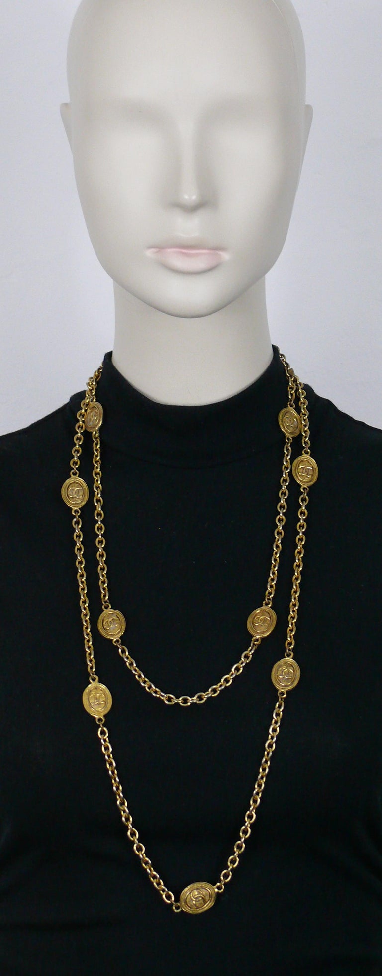 CHANEL Vintage Gold Tone CC Medallion Sautoir Necklace For Sale at 1stDibs
