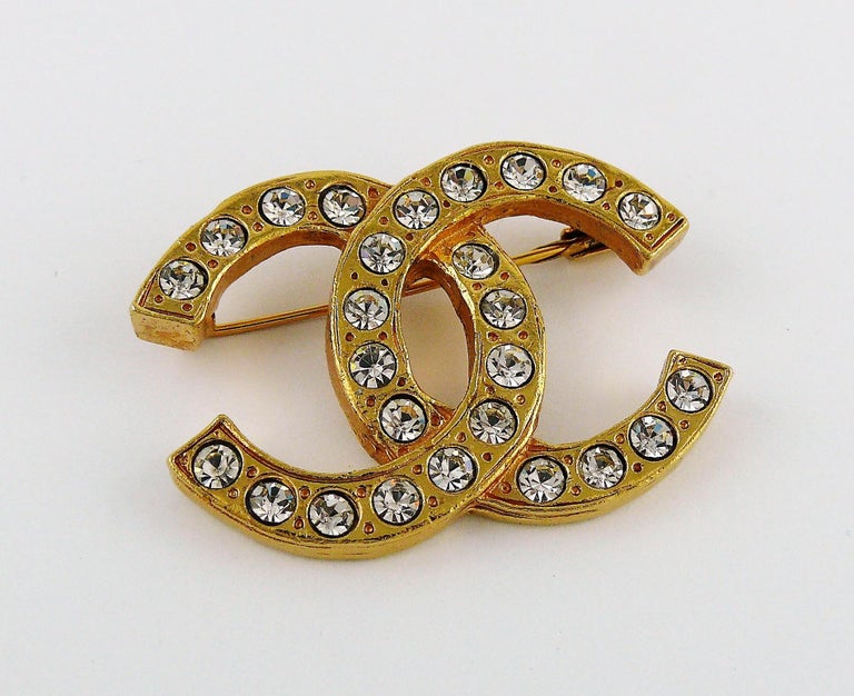 Chanel Vintage Gold Toned Crystal Classic CC Brooch at 1stDibs | gold ...