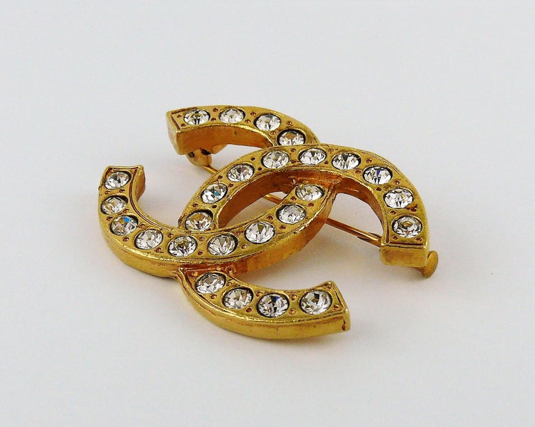 Chanel Vintage Gold Toned Crystal Classic CC Brooch at 1stDibs | gold ...