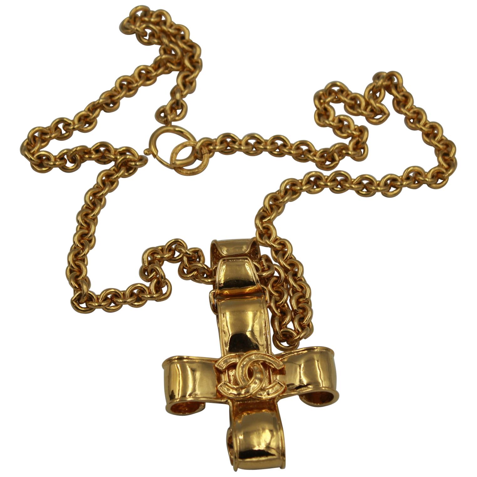 Vintage Cross Necklace - 286 For Sale on 1stDibs