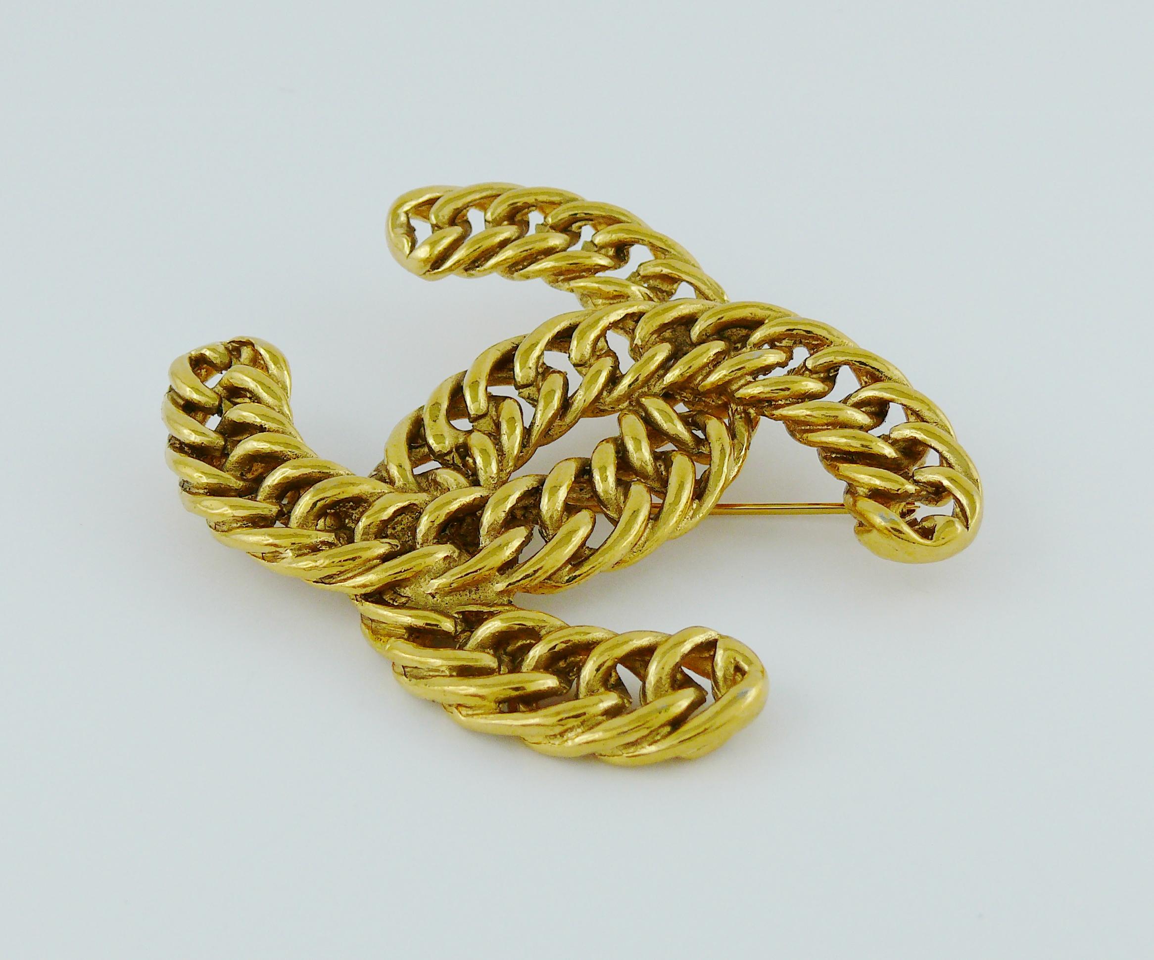 Chanel Vintage Massive Iconic Gold Toned Curb Chain Logo Brooch at ...
