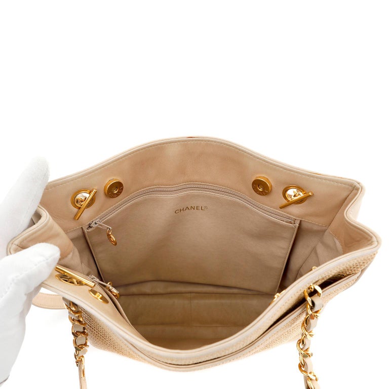 Chanel Vintage Raffia CC Tote For Sale at 1stDibs