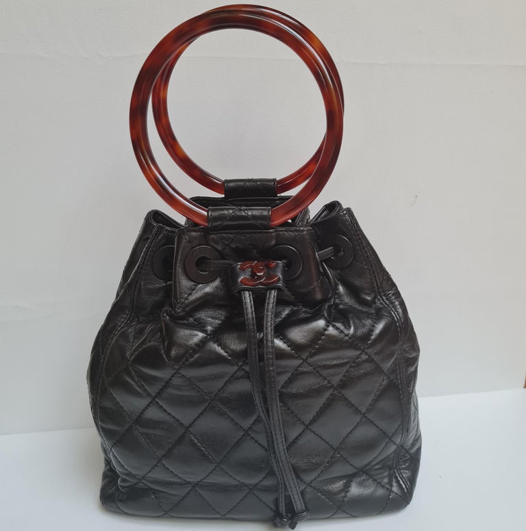 Chanel Vintage Tortoise Shell Handle Bucket Bag For Sale at 1stDibs