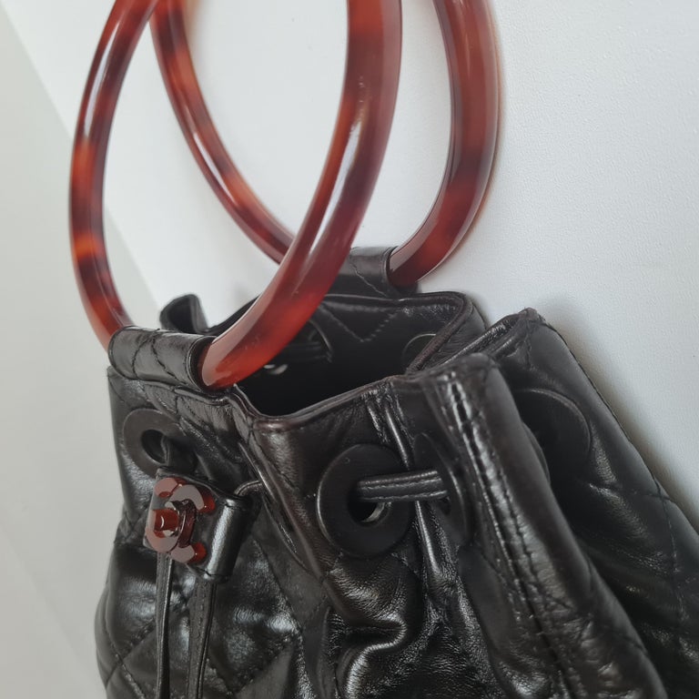 Chanel Vintage Tortoise Shell Handle Bucket Bag For Sale at 1stDibs