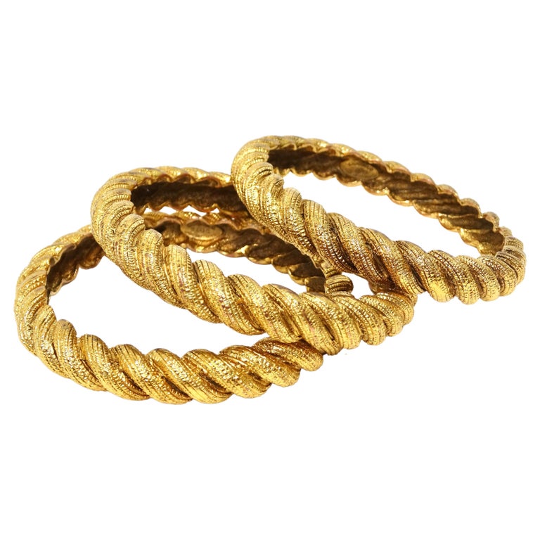 Chanel Vintage Twist Bangle Set For Sale at 1stDibs
