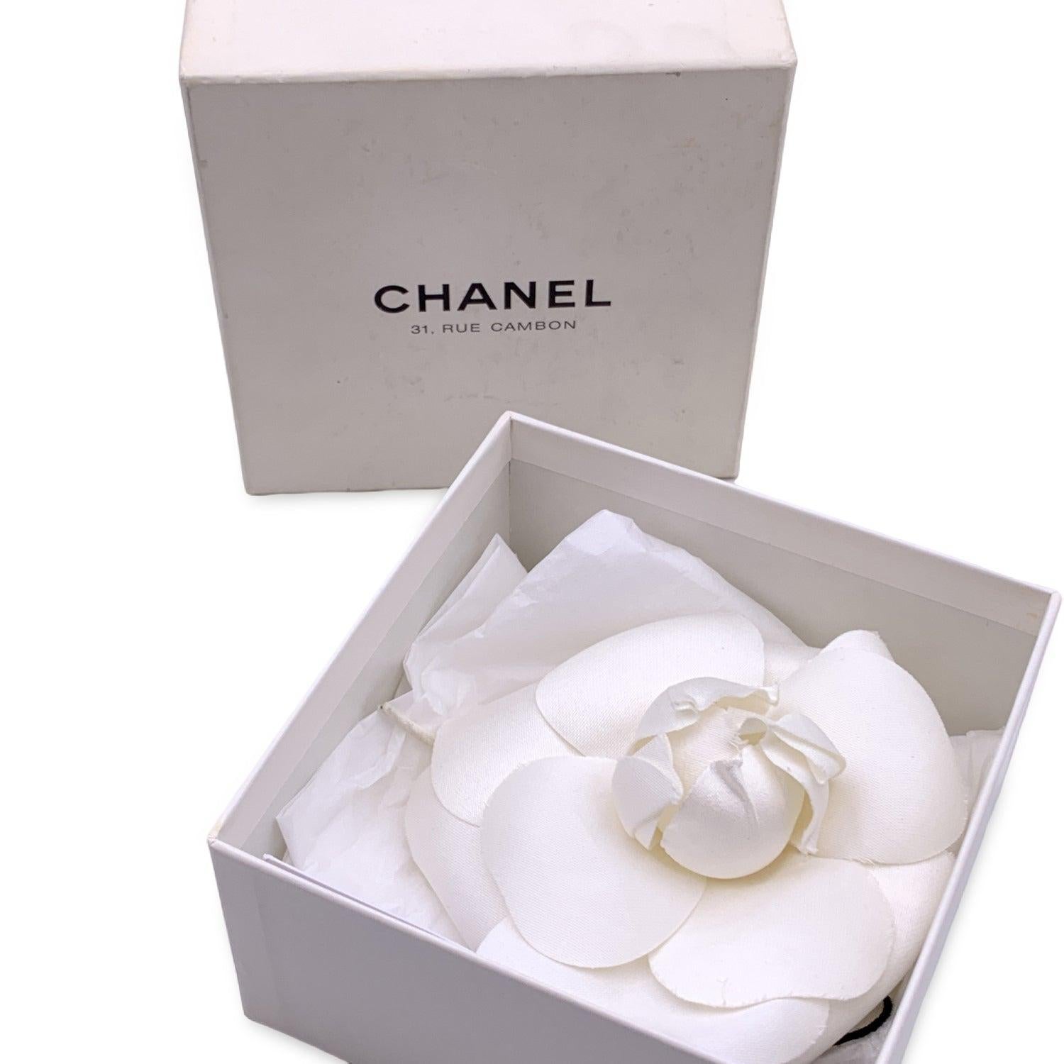 Chanel Vintage White Fabric Flower Camellia Camelia Pin Brooch For Sale ...