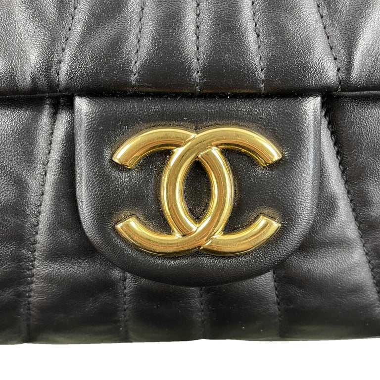 CHANEL Wave Quilted Black Calfskin Leather Maxi Flap Gold-tone Shoulder ...