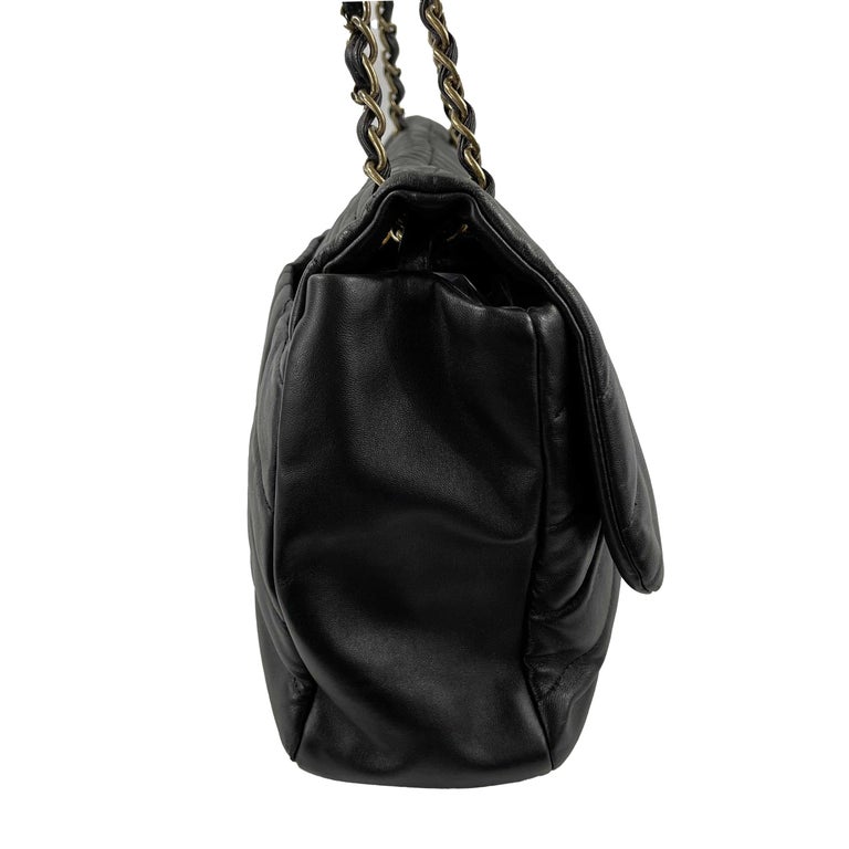 CHANEL Wave Quilted Black Calfskin Leather Maxi Flap Gold-tone Shoulder ...