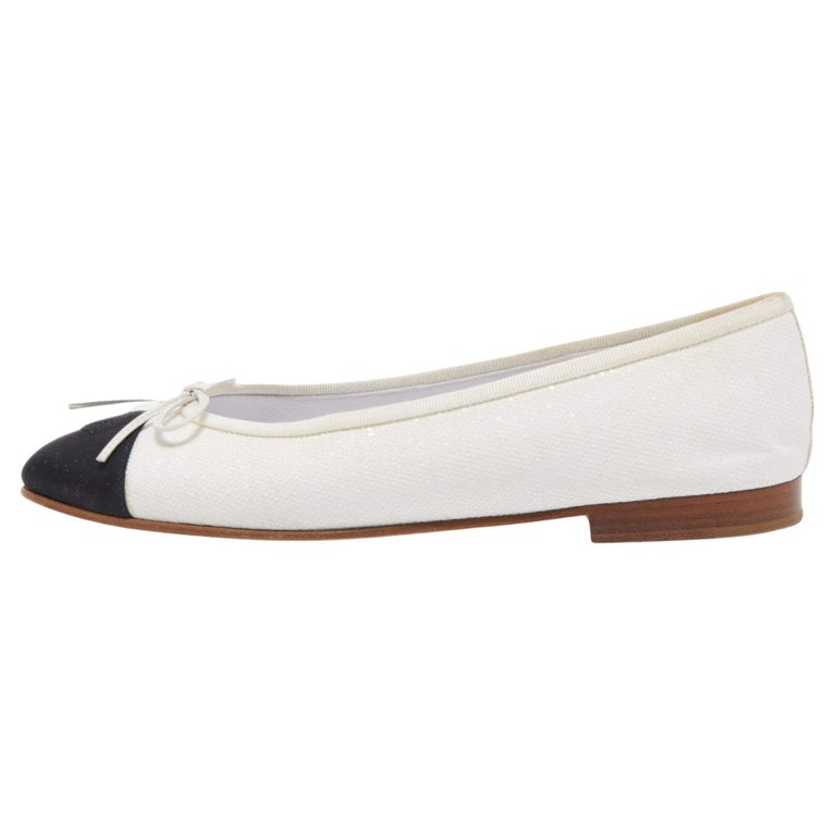 Chanel White/Black Glitter And Canvas CC Cap Toe Bow Ballet Flats Size ...