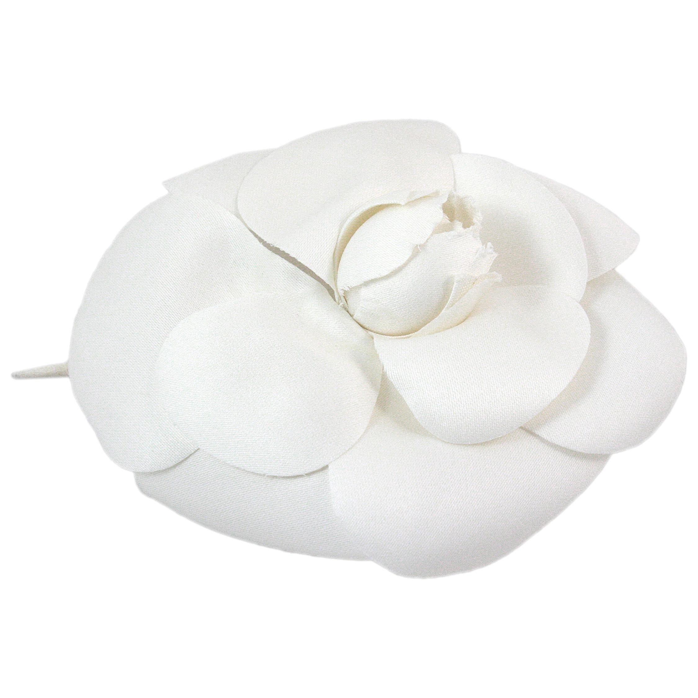 Chanel White Camellia Brooch at 1stDibs | chanel camelia brooch