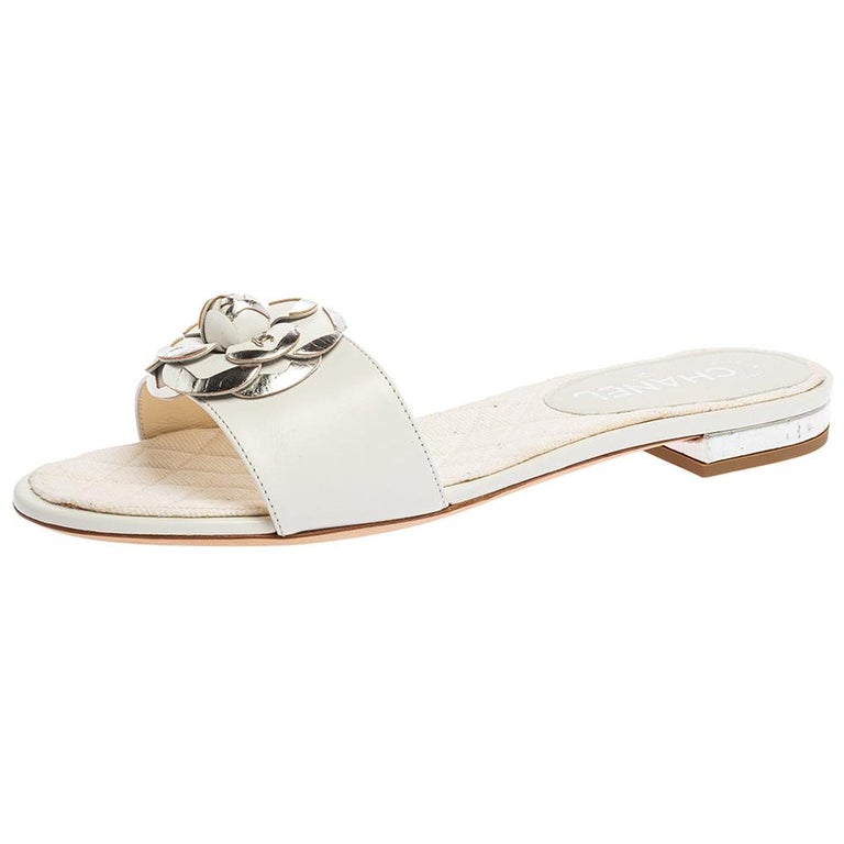 Chanel White Leather Camellia Embellished Flat Slides Size 39 at 1stDibs