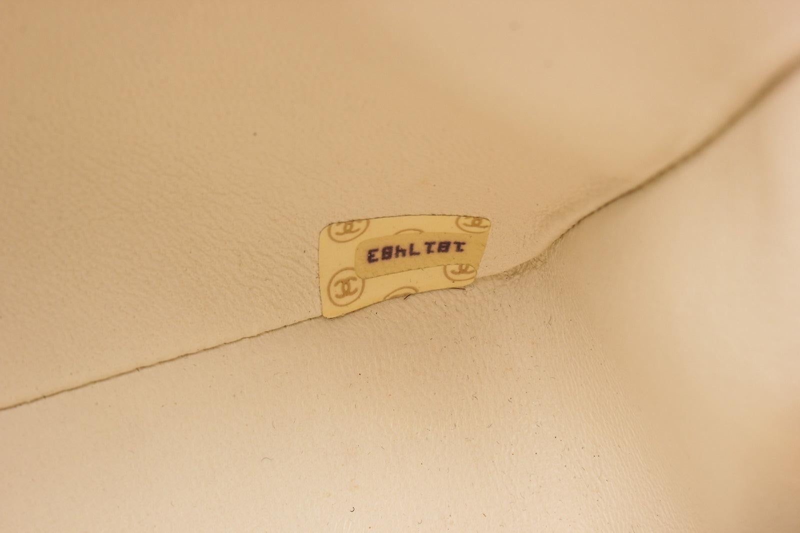 Chanel White Leather Mini Square Flap Shoulder Bag For Sale at 1stDibs ...