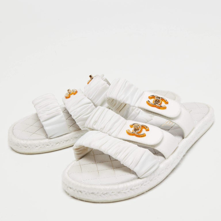 Chanel White Pleated Satin CC Turnlock Espadrille Slides Size 39 For ...