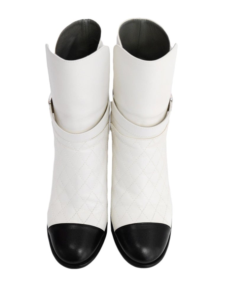 Chanel White Quilted CC Heeled Booties w/ Black Cap Toe sz 39 For Sale ...