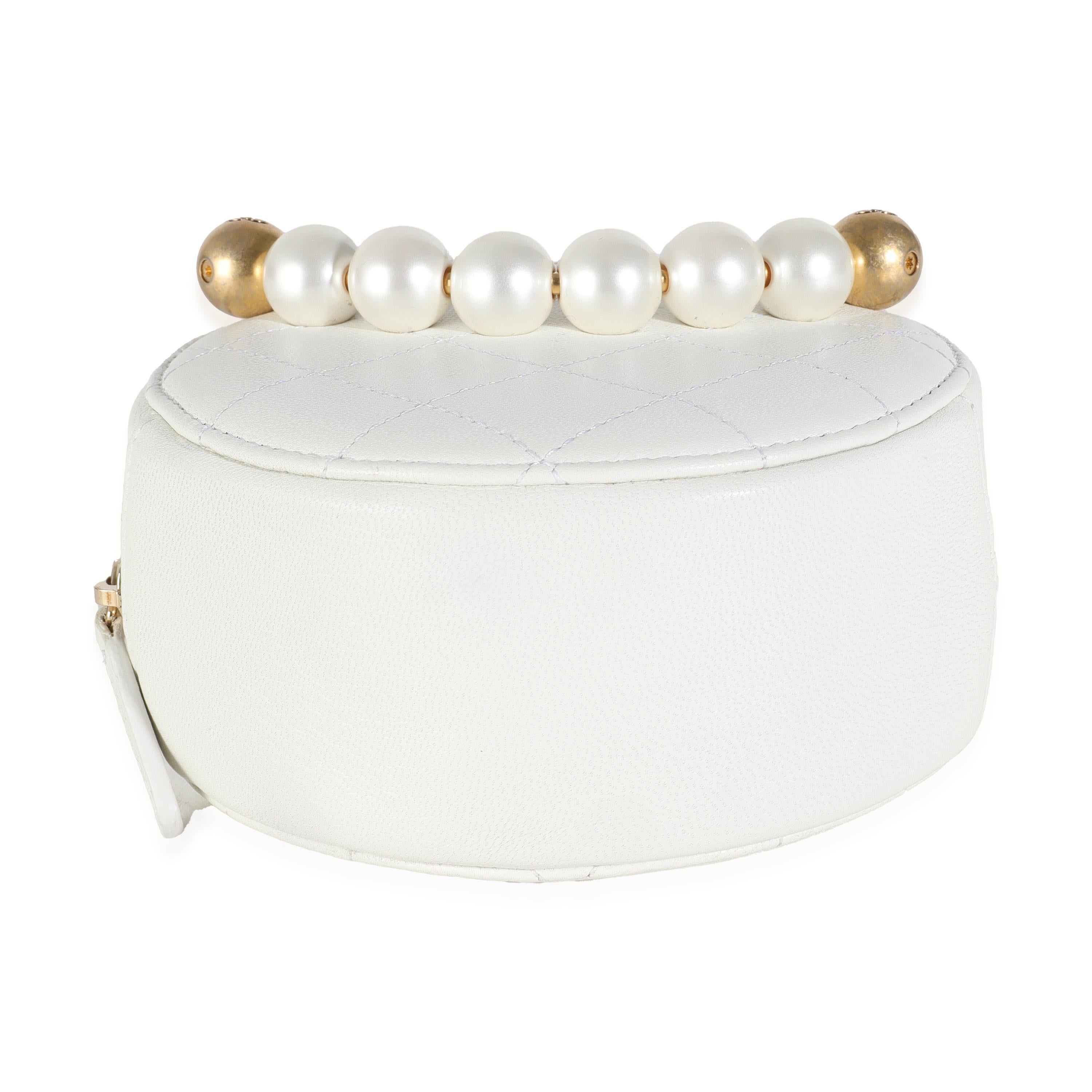 Chanel White Quilted Lambskin Pearl Round Clutch With Chain For Sale at ...