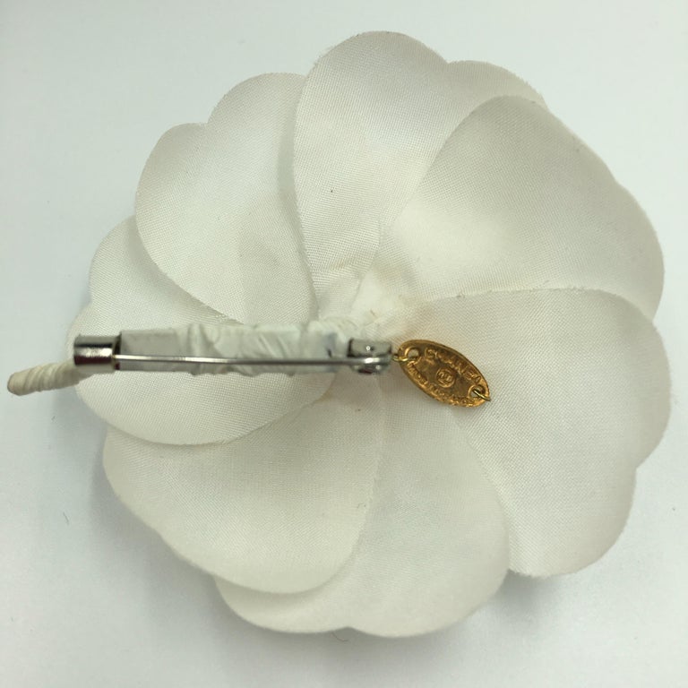 Chanel White Silk Camellia Brooch at 1stDibs | chanel white camellia brooch