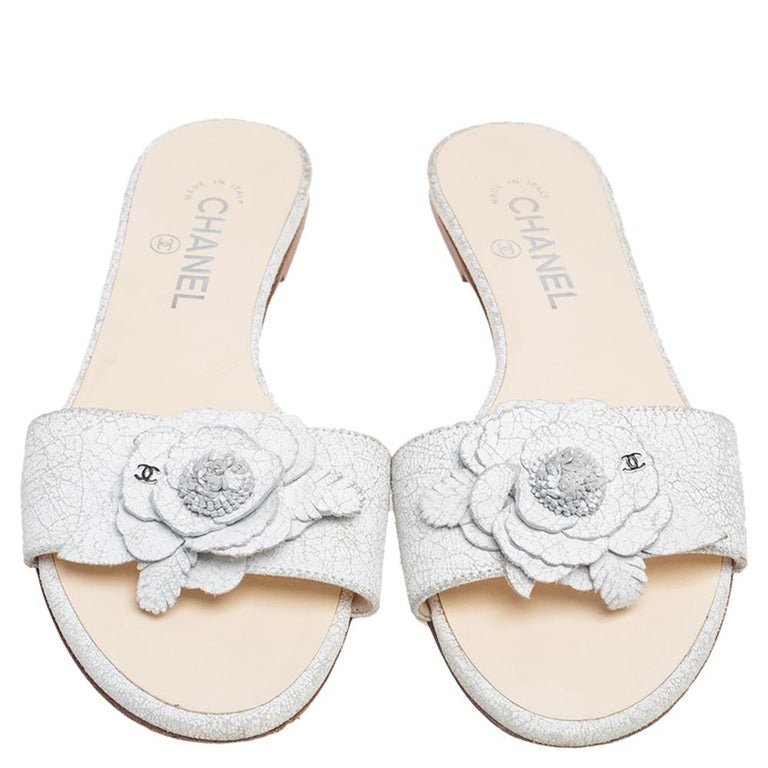 Chanel White Texture Leather Camellia Embellished CC Flat Slides Size ...