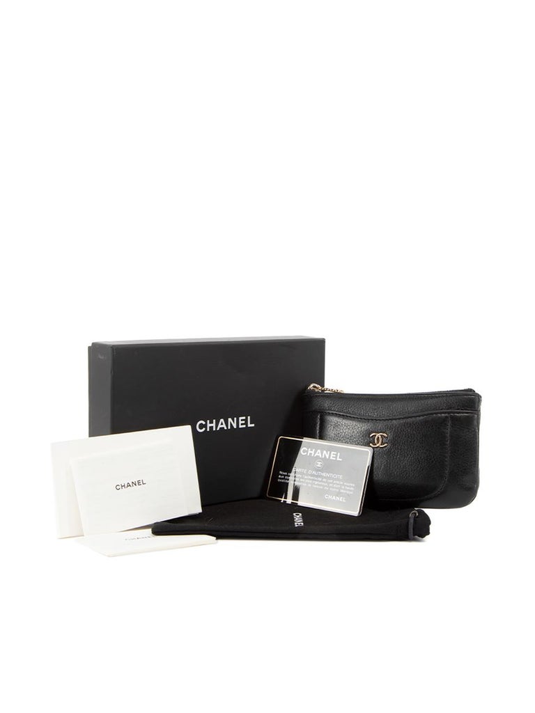 Chanel Women's Black Leather CC Zip Top Coin Purse For Sale at 1stDibs