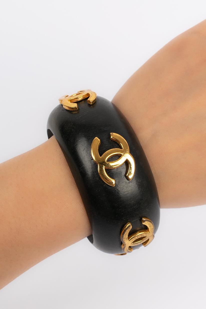 Chanel Wooden Cuff Bracelet with Gold Metal CC Logos, 1990s For Sale at ...