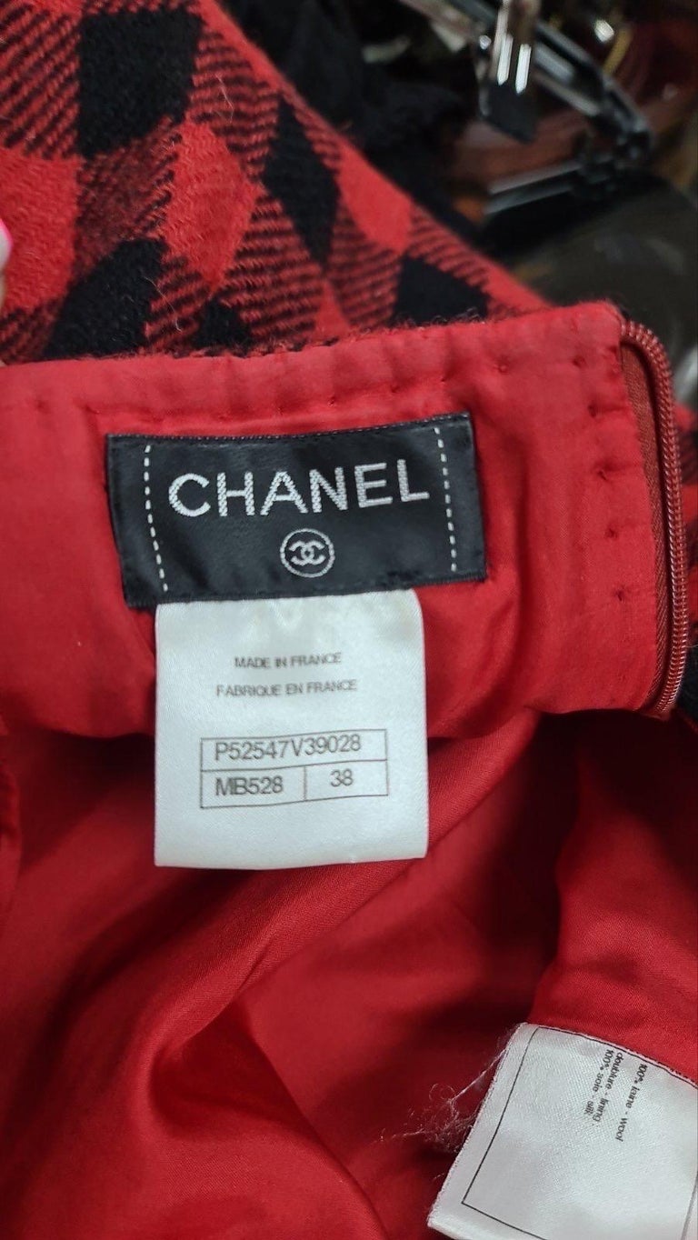 Chanel Wool Red Black Checkered Skirt For Sale at 1stDibs