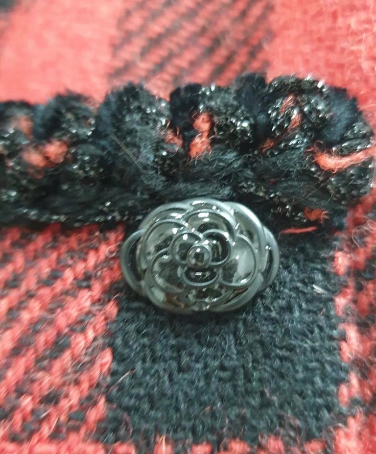 Chanel Wool Red Black Checkered Skirt For Sale at 1stDibs