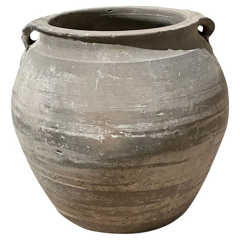 Charcoal Grey Medium Size Pot, China, 1940s For Sale at 1stDibs