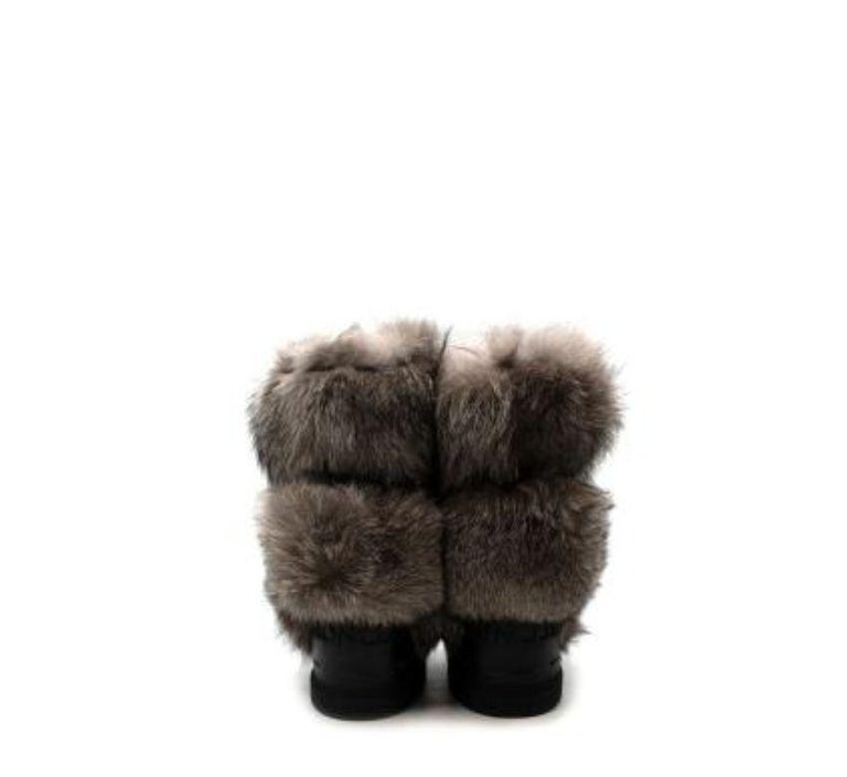 Moncler Charcoal Venus Fur-Trimmed Moon Boots at 1stDibs | fur moon ...
