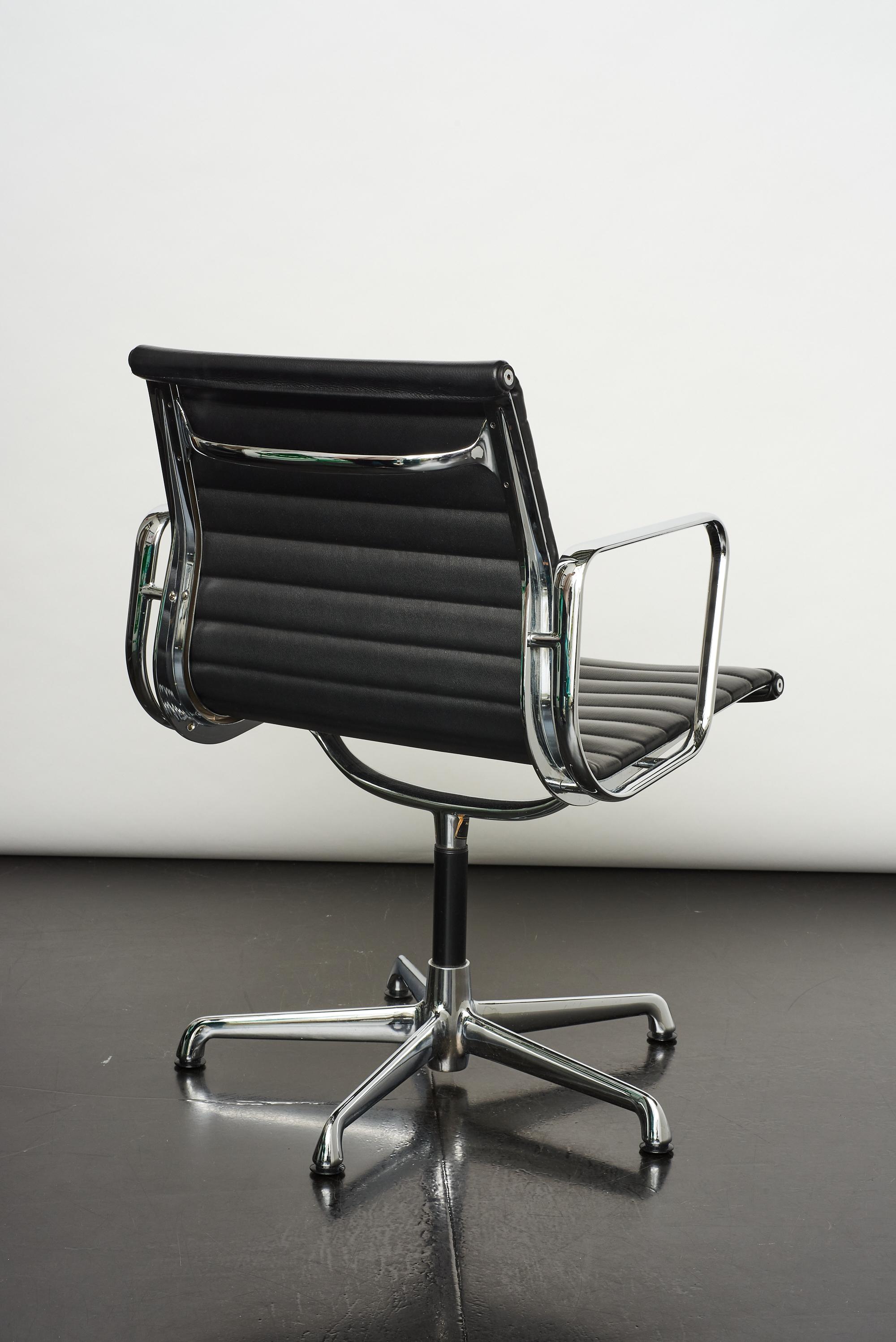 Charles and Ray Eames Aluminum Group Chair for ICF For Sale at 1stDibs ...