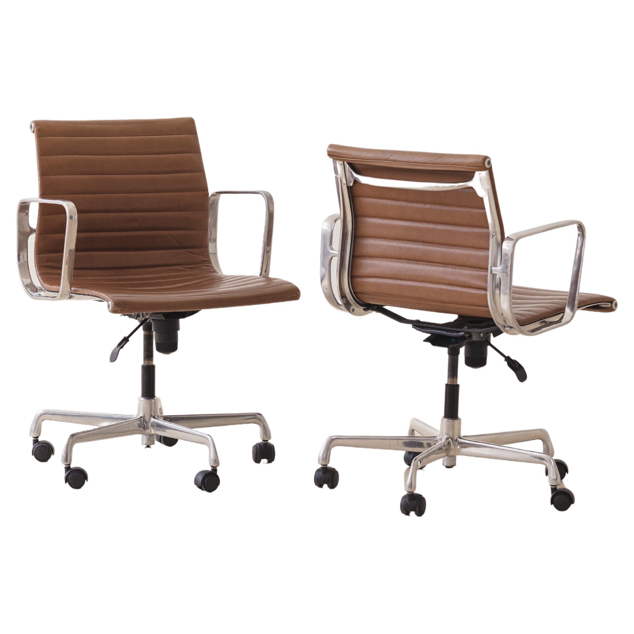 Metal Office Chairs and Desk - 1,204 For Sale at 1stDibs | metal office ...