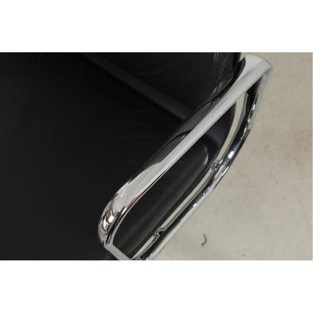 Charles Eames Ea-219 Office Chair Fully Upholstered in Black Leather ...