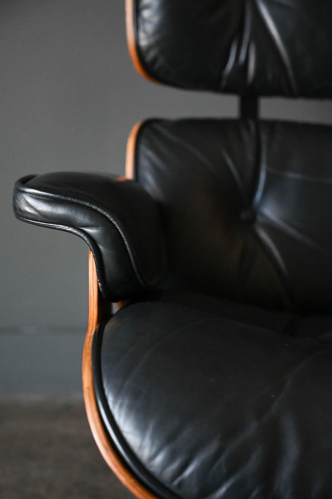 Charles Eames for Herman Miller 670 Lounge Chair in Rosewood, circa ...