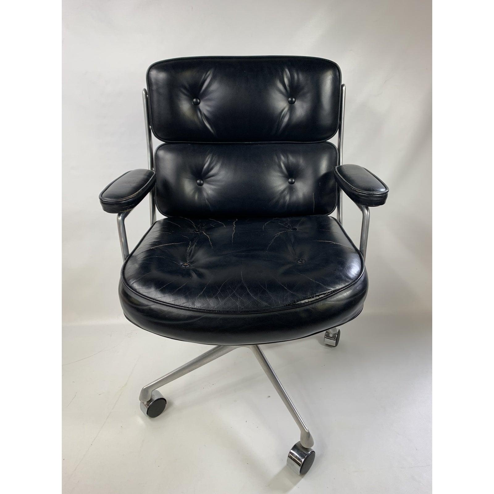 Charles Eames for Herman Miller Mid Century Time Life Lobby Chair at ...