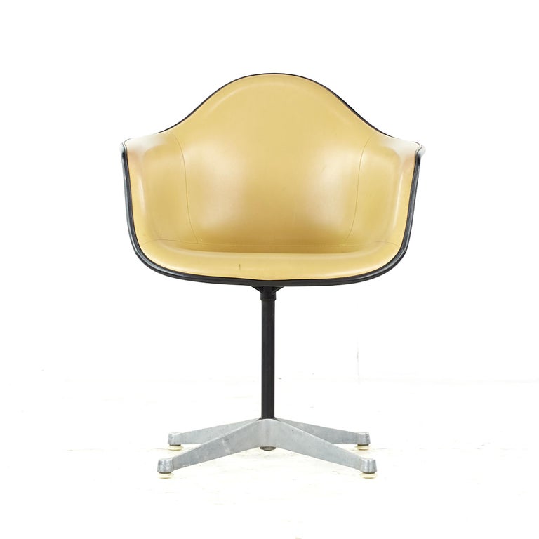 Charles Eames pour Herman Miller fauteuil de bureau coquillage ...